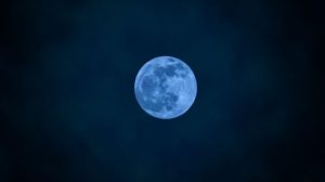What Color Is The Moon? The Mystery of Colors Solved - cityastronomy.com
